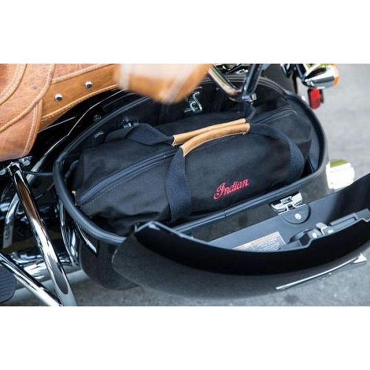 Indian Motorcycle Deluxe Saddlebag Travel Bags in black - pair - Moore ...