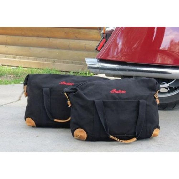 Indian Motorcycle Deluxe Saddlebag Travel Bags in black - pair - Moore ...