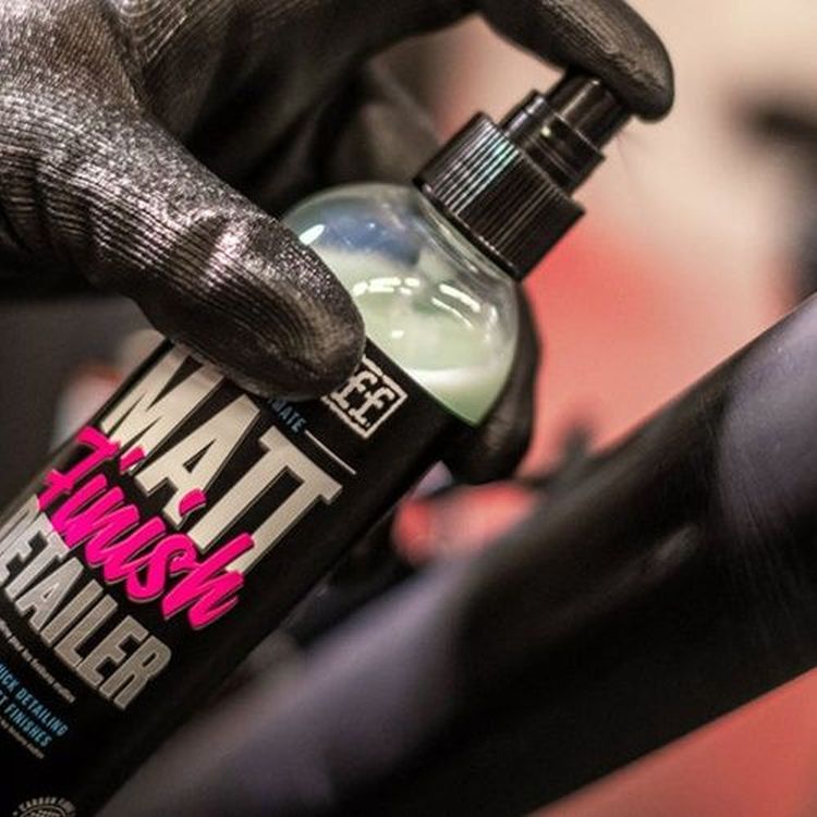 Muc-Off Motorcycle Matte Finish Detailer (250ml) - Moore Speed Racing