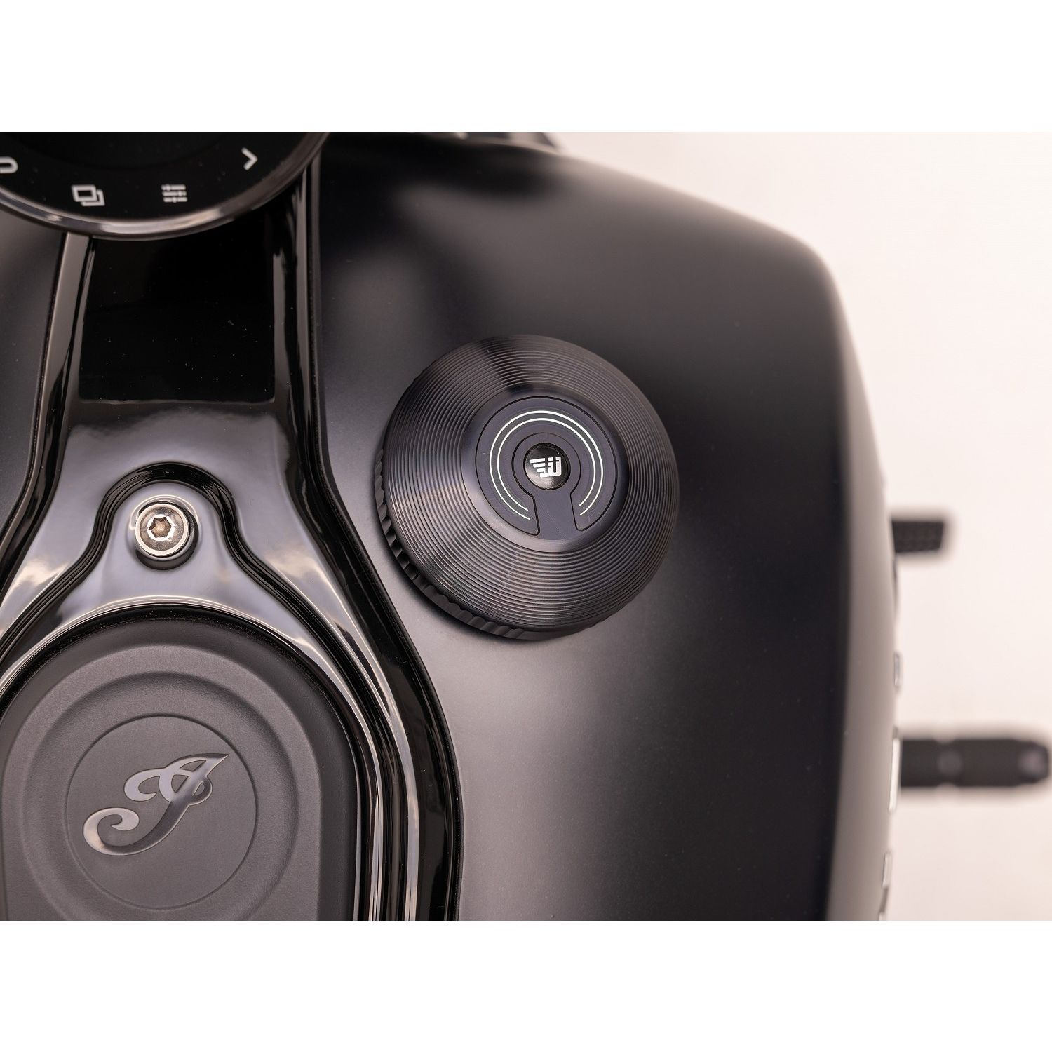 Wunderkind Tank Cap Cover for Scout 1250 Range 2025 Models - Moore ...