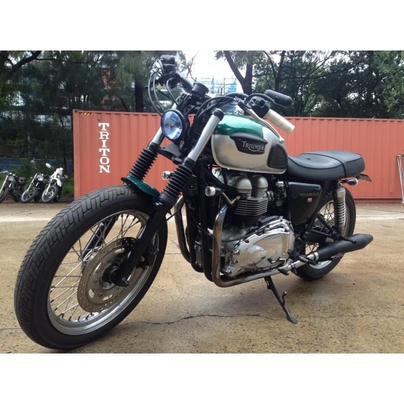Bates Style Bottom Mount Headlight Bracket Black Triumph Models by ...