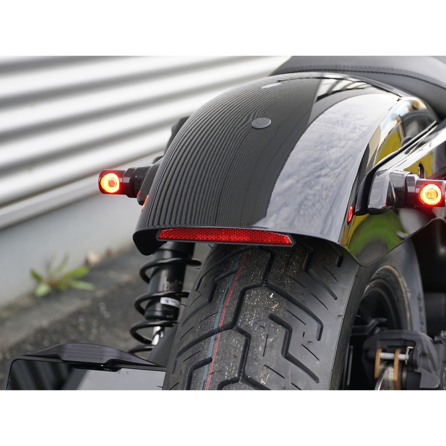 Wunderkind Mounting Kit + Rear Reflector Harley Davidson Models - Moore ...