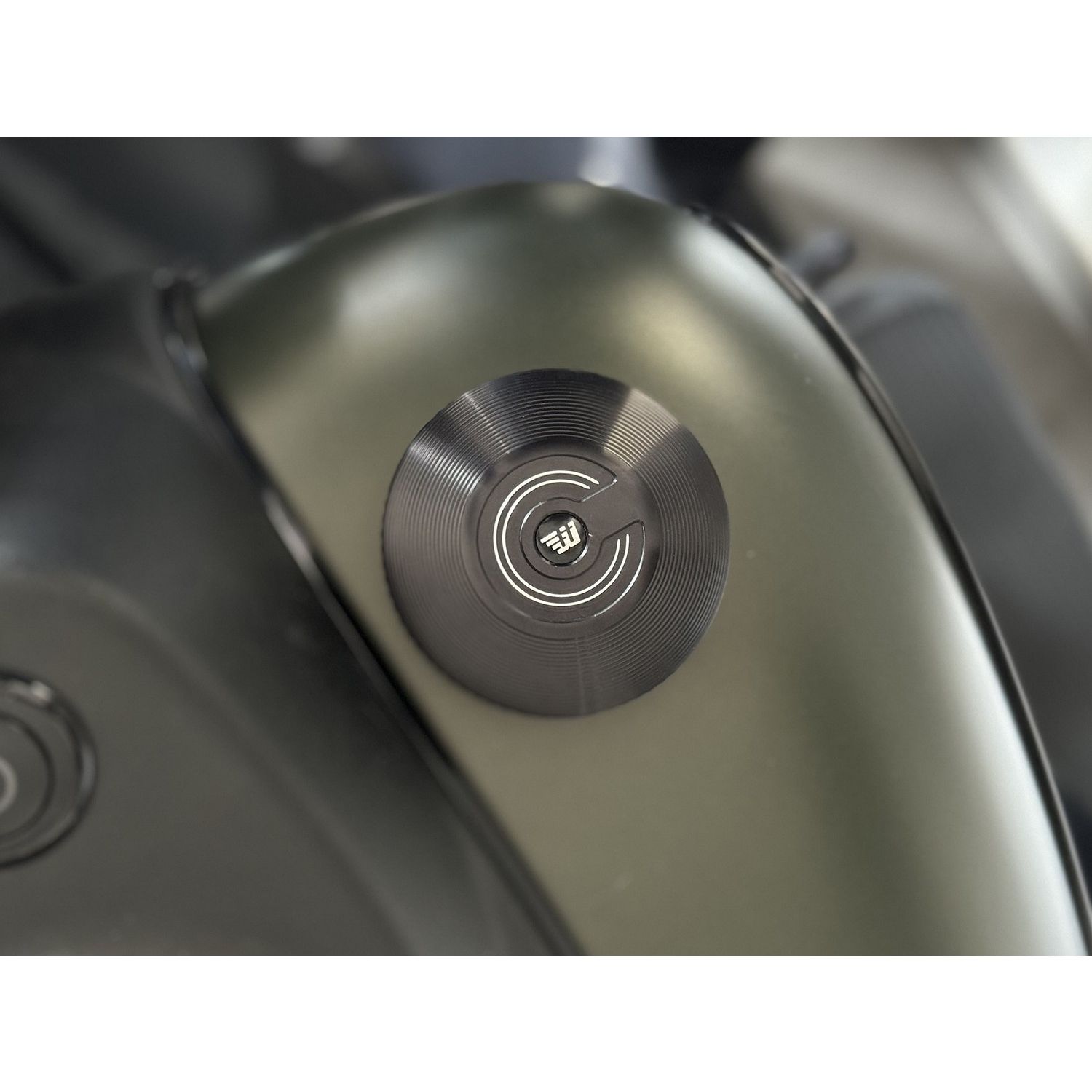 Wunderkind Tank Cap Cover for Scout 1250 Range 2025 Models - Moore ...